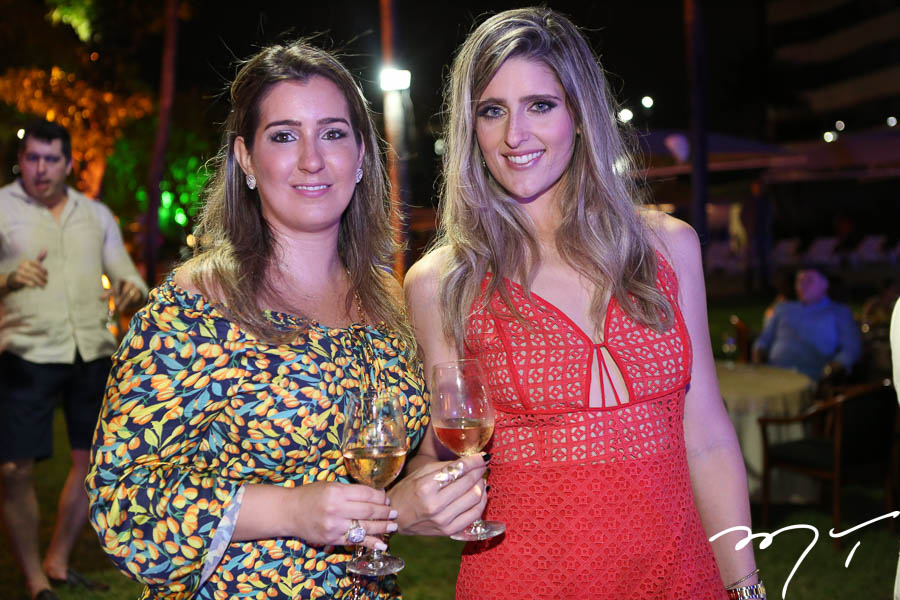 Rebeca Leal comemora aniversário com sunset incrível! - Márcia ...