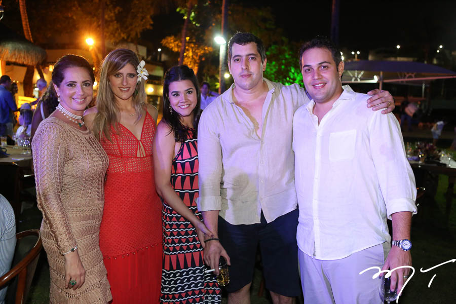 Rebeca Leal comemora aniversário com sunset incrível! - Márcia ...