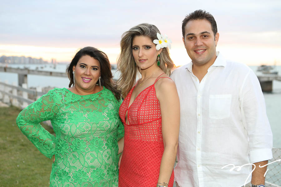 Rebeca Leal comemora aniversário com sunset incrível! - Márcia ...