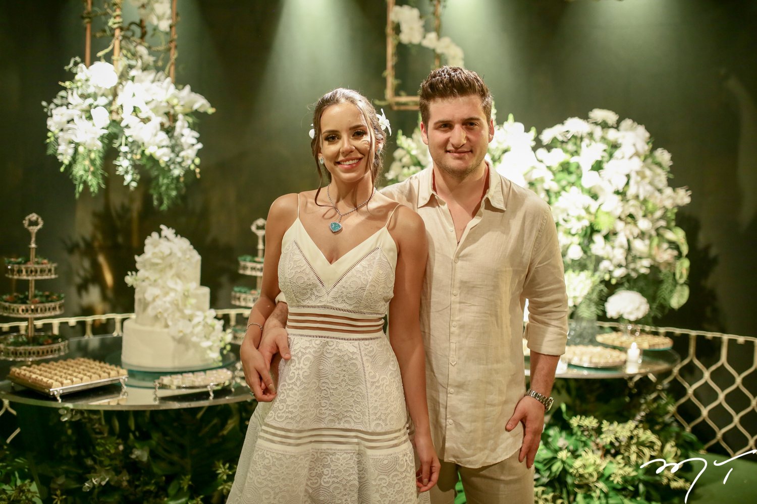 Omar Macêdo e Fernanda Levy oficializam casamento civil com cerimônia ...