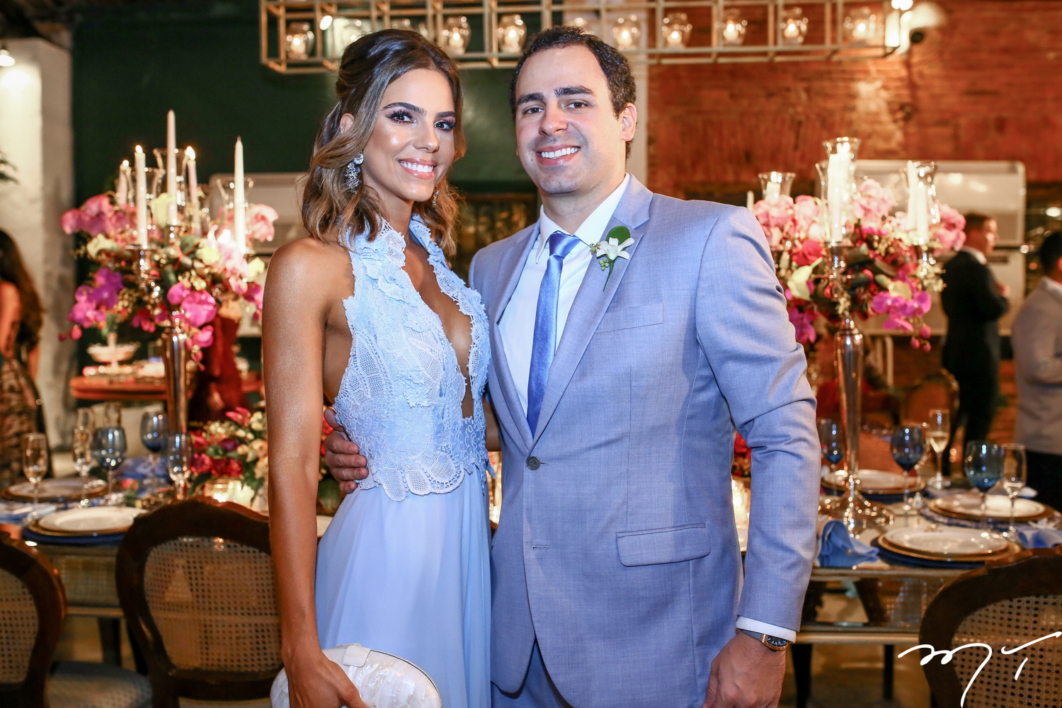 Fernanda Levy e Omar Macêdo trocam alianças em cerimônia emocionante ...