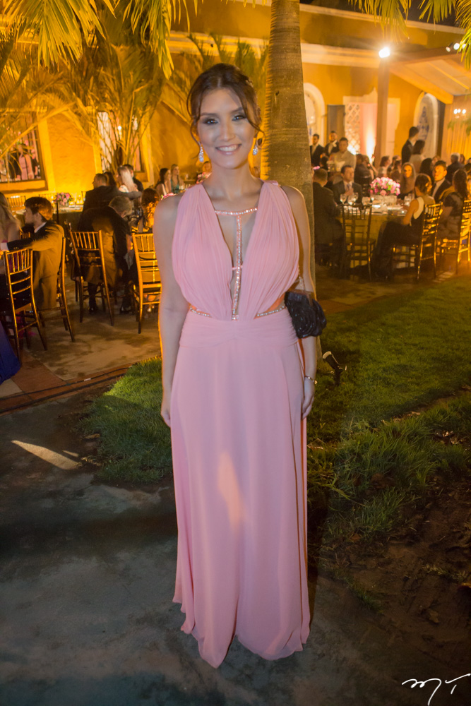 Festa deslumbrante marca o casamento de Thais Cavalcanti e Larry Rabb ...