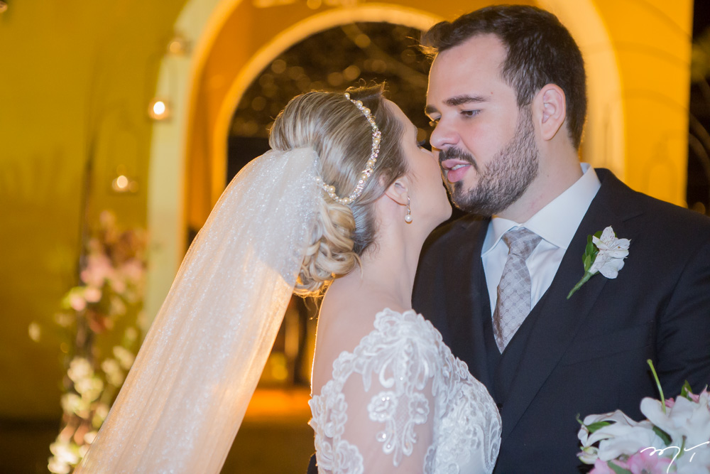 Festa deslumbrante marca o casamento de Thais Cavalcanti e Larry Rabb ...