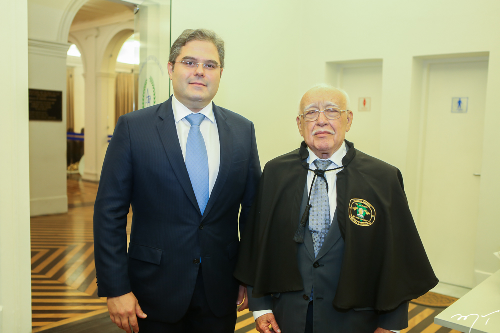 Edson Queiroz Neto e Paula Frota são os novos membros beneméritos da ...