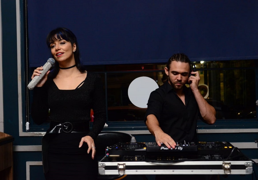 Confira como foi o sábado na Cavalieri Confraria com trilha sonora de ...