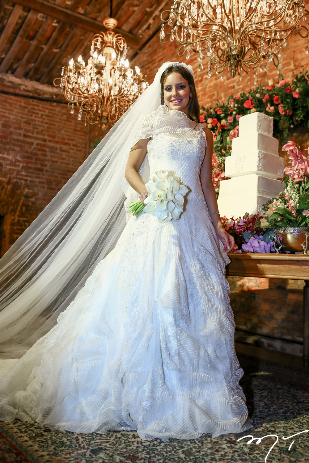 Fernanda Levy e Omar Macêdo trocam alianças em cerimônia emocionante ...