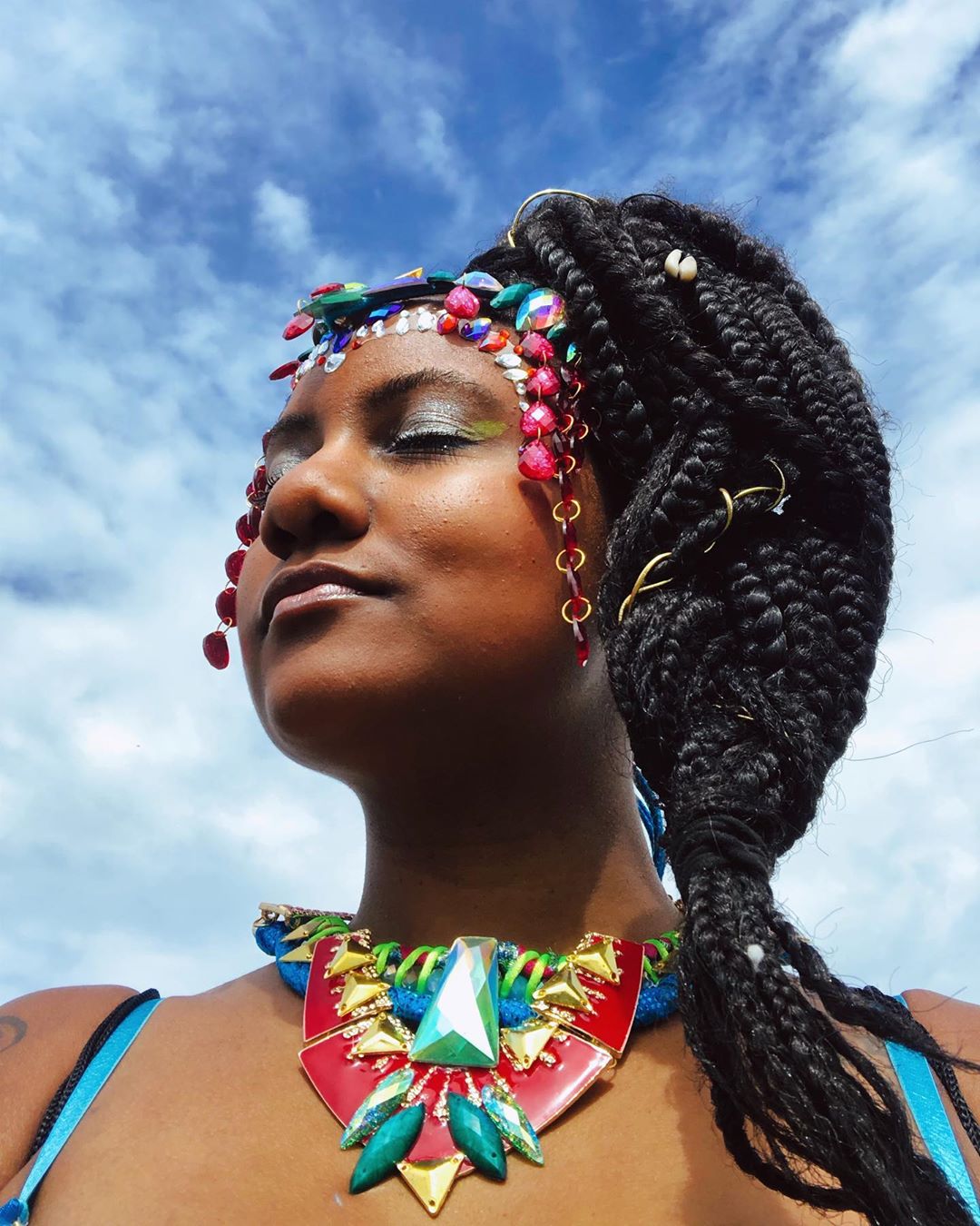 Conheça Luiza Brasil: premiada jornalista de moda acumula trabalhos ...