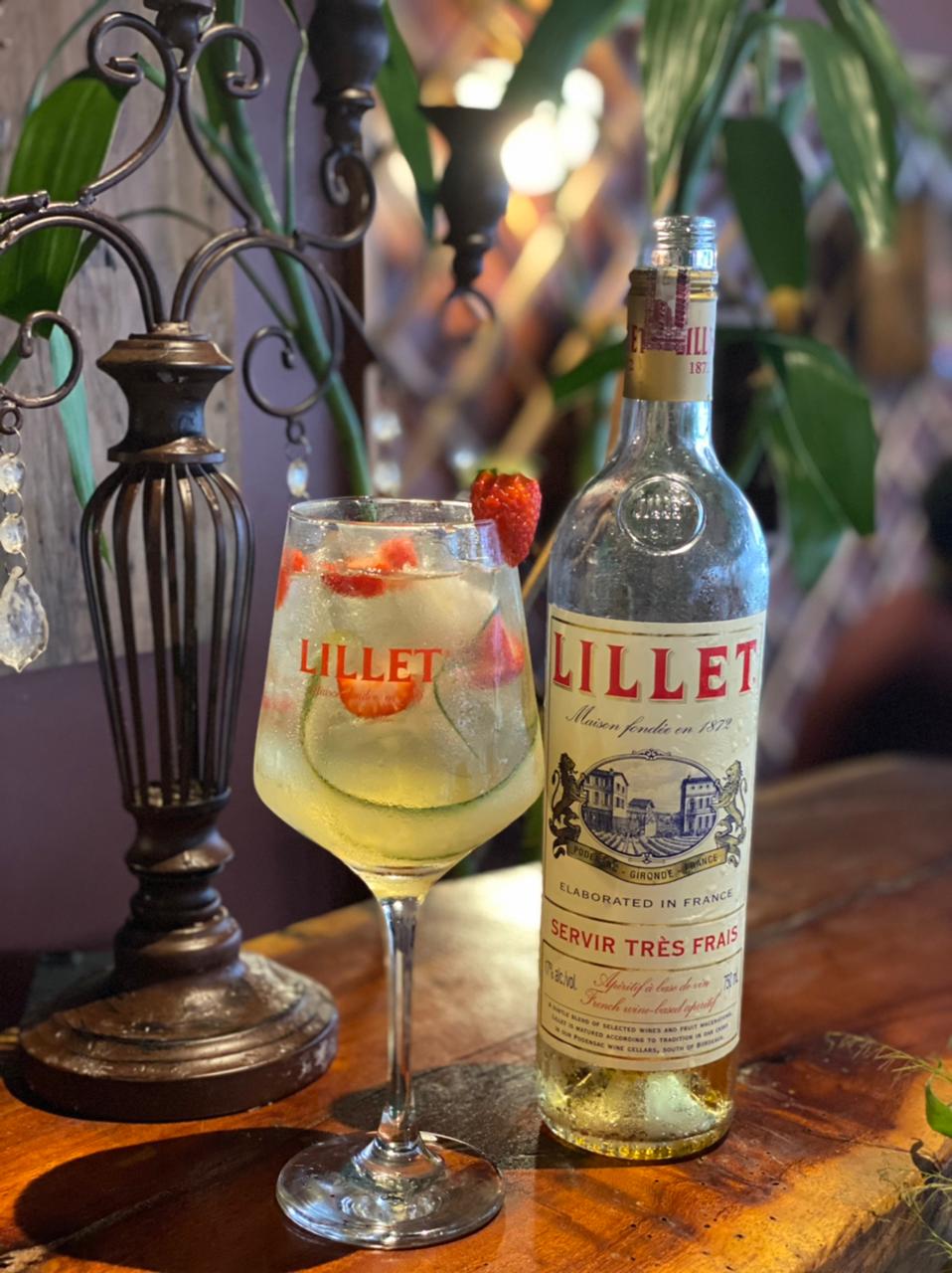 Conheça o Lillet, aperitivo francês perfeito para o calor