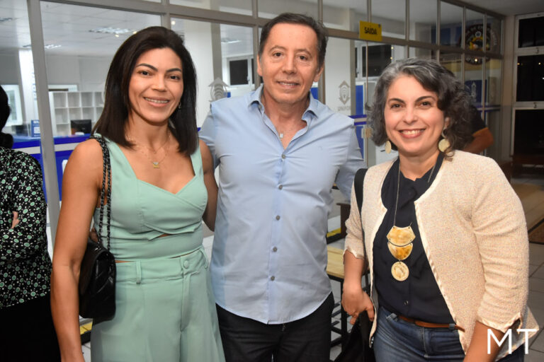 Biografia de Edson Queiroz é lançada com a presença da família