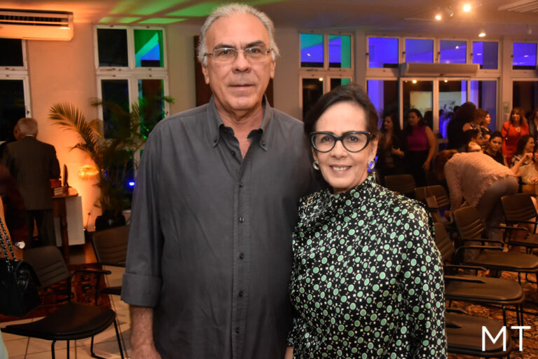 Biografia de Edson Queiroz é lançada com a presença da família