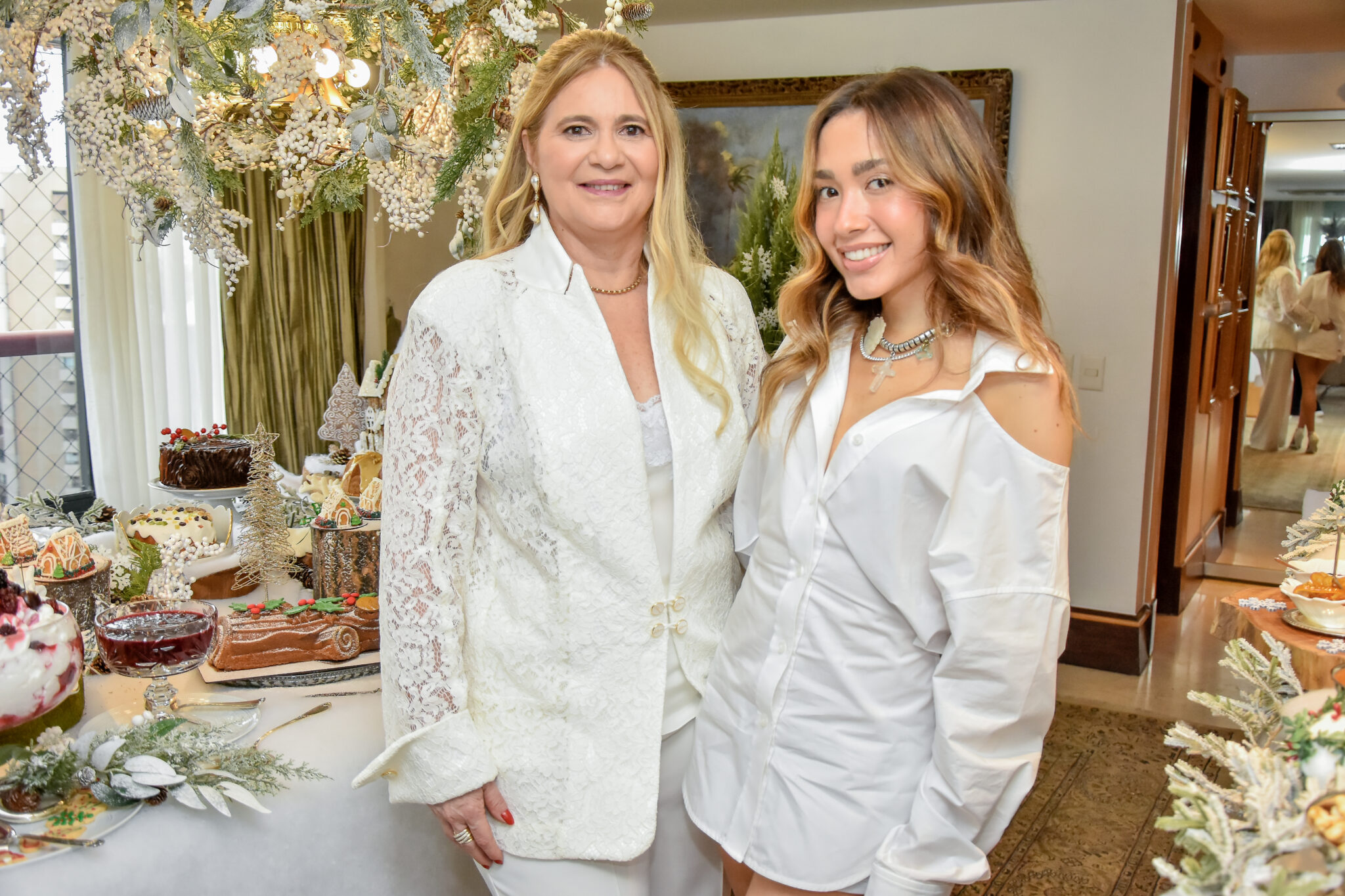 Morgana Dias Branco promove tradicional celebração natalina para amigas