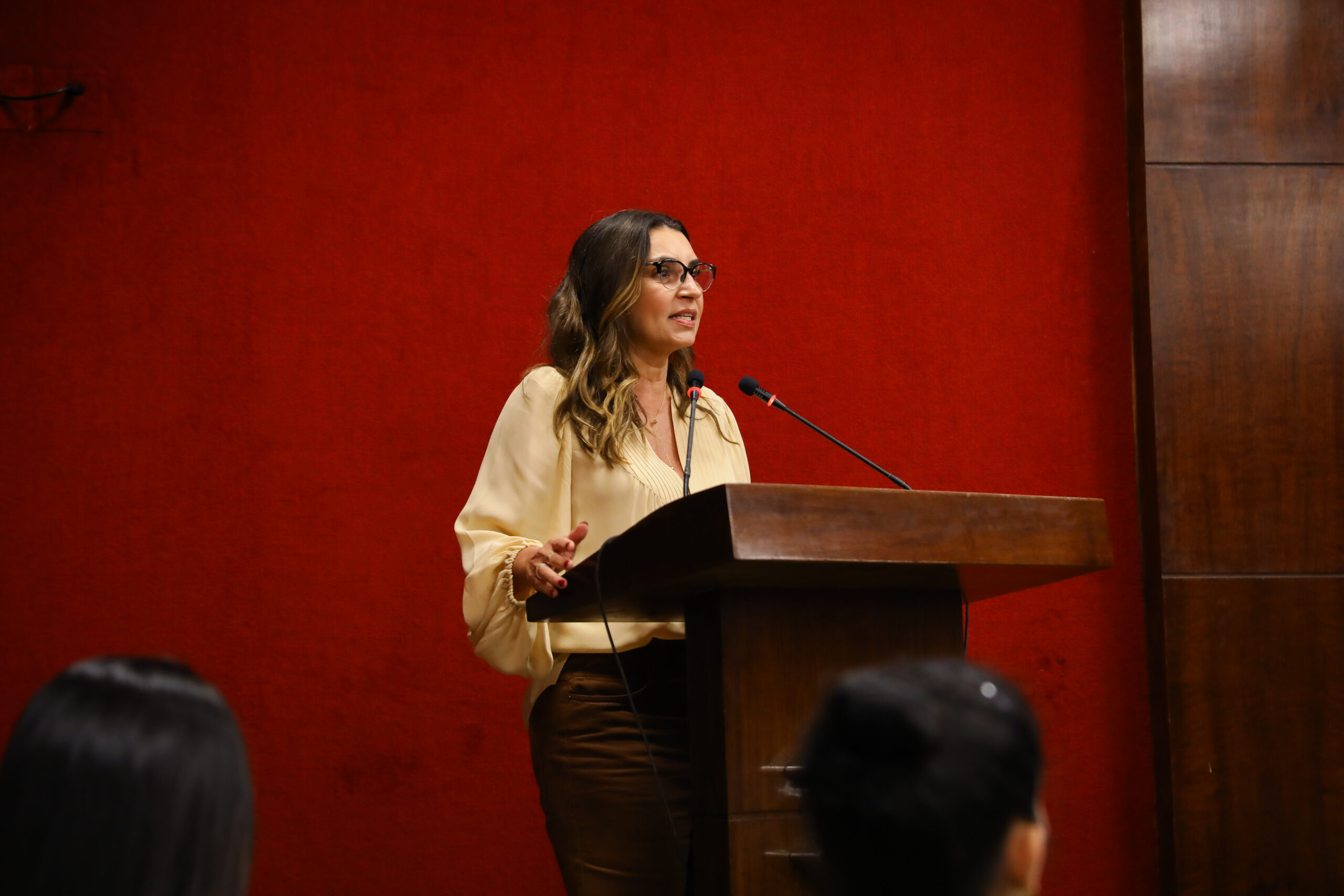 Márcia Travessoni participa de Masterclass com Alexandra Farah na Unifor