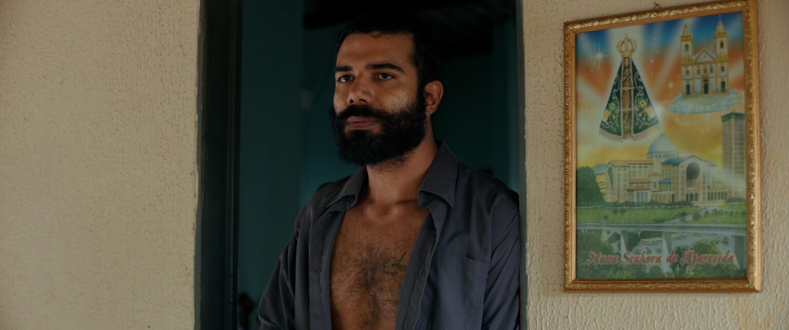 Entrevista – Danilo Castro fala de estreia em Hollywood com filme ‘Além da Culpa’