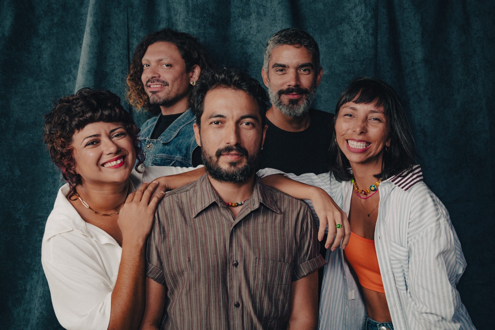 Atriz de 'O Agente Secreto' participa de espetáculos no Theatro José de ...